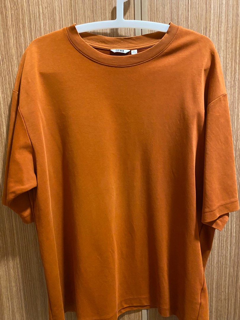 Uniqlo airism tee, Men's Fashion, Tops & Sets, Tshirts & Polo Shirts on ...