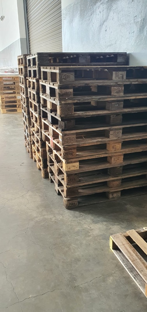 Used Euro Pallets EPAL for sale, Furniture & Home Living, Home ...