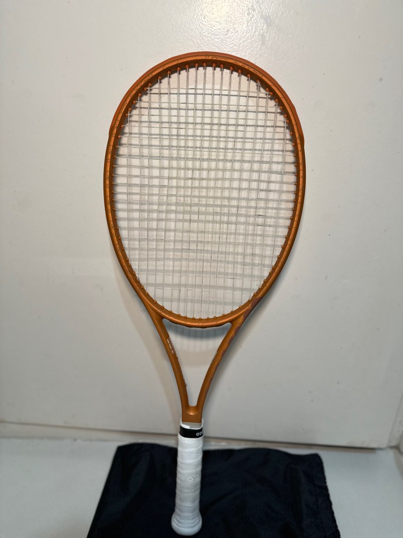 Wilson Blade 98 V8 (18x20) - SPECIAL ROLAND GARROS PAINT JOB, Sports ...