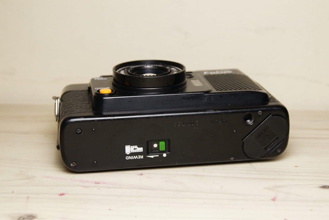 Yashica Auto Focus Film Camera, Photography, Cameras on Carousell