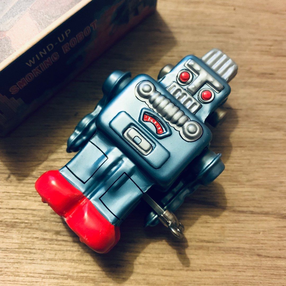 懷舊玩具 早期日本製 スモーキング ロボット SMOKING ROBOT 發條機器人 鐵皮玩具, 書籍、休閒與玩具, 玩具、公仔、桌遊在旋轉拍賣