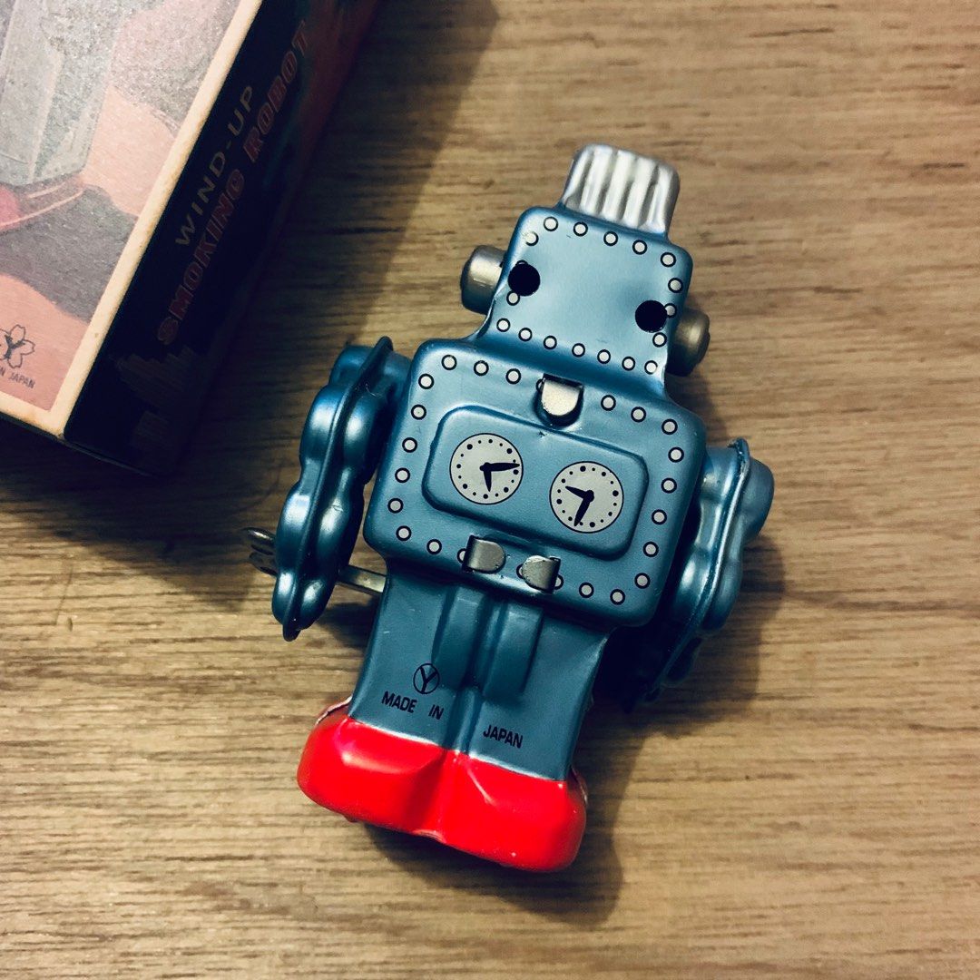 懷舊玩具 早期日本製 スモーキング ロボット SMOKING ROBOT 發條機器人 鐵皮玩具, 書籍、休閒與玩具, 玩具、公仔、桌遊在旋轉拍賣