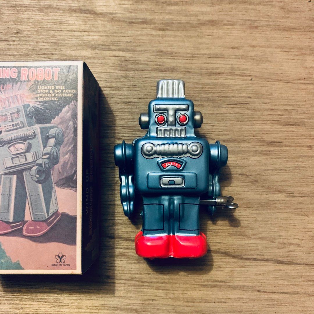 懷舊玩具 早期日本製 スモーキング ロボット SMOKING ROBOT 發條機器人 鐵皮玩具, 書籍、休閒與玩具, 玩具、公仔、桌遊在旋轉拍賣