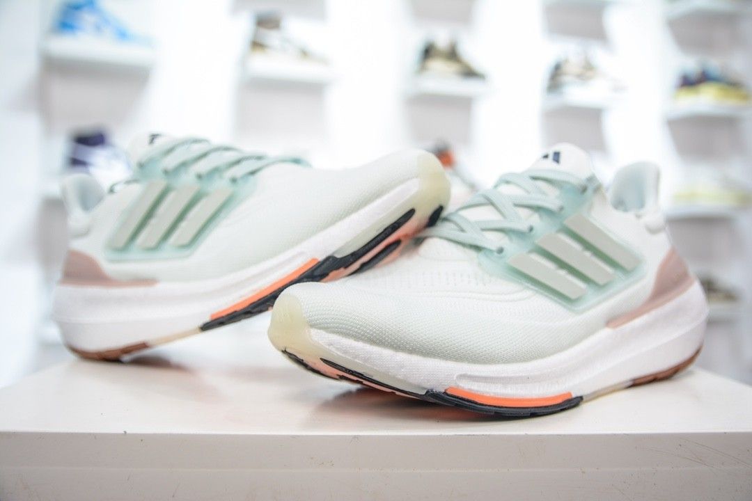 Adidas Ultraboost Light (2022) HQ6338, Men's Fashion, Footwear ...