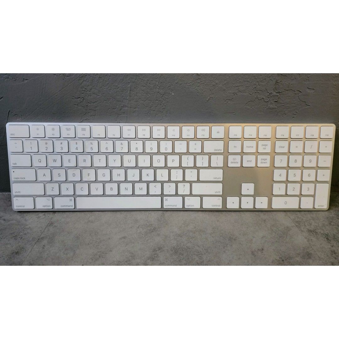 Apple | Magic Keyboard with Numeric Pad + Magic Mouse [new], Computers ...