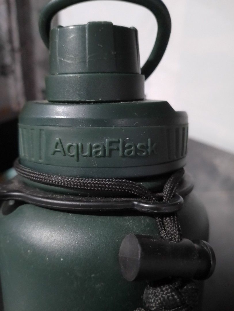 Aquaflask 32oz, Furniture & Home Living, Kitchenware & Tableware, Water ...