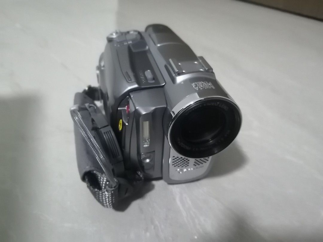 (TRADE ACCEPTED) Canon mini dv camcorder video camera, Photography ...