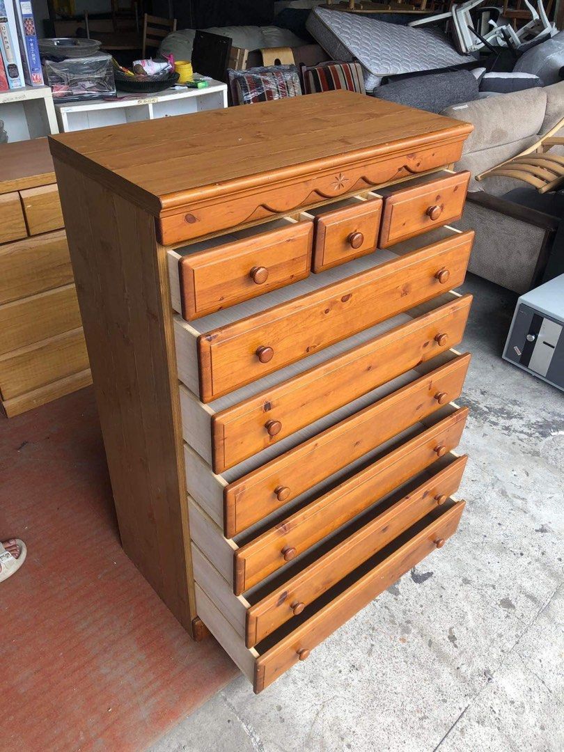 Classic wooden chest of drawers 35L x 18W x 54H inches Solid wood ...