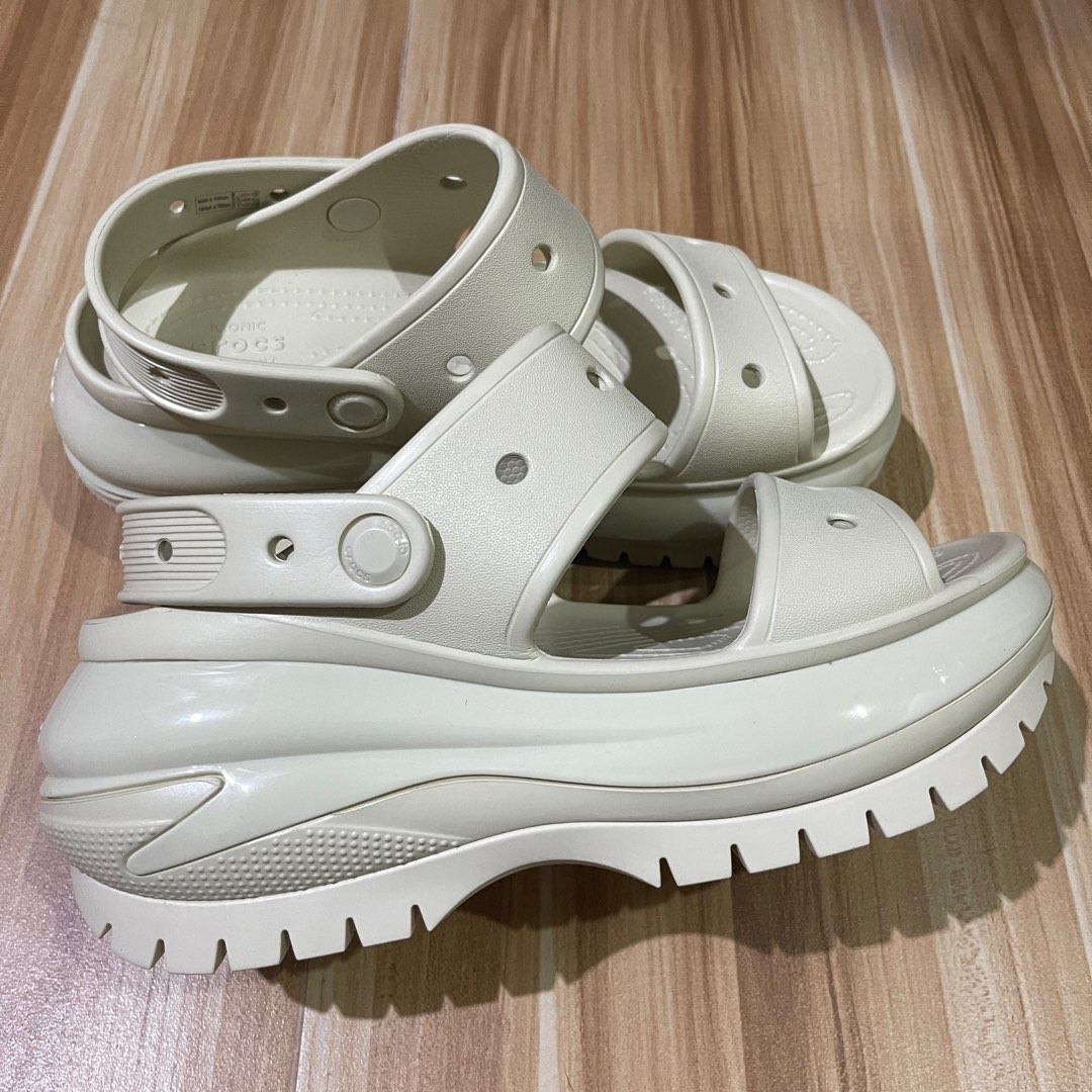 Crocs Mega Crush Sandal in Bone, Women's Fashion, Footwear, Sandals on ...