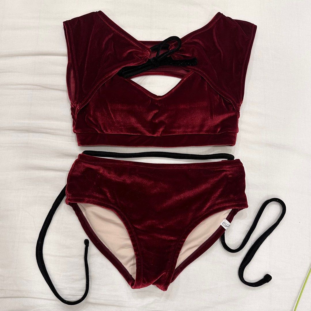 Cute velvet pole weat set from Korea, Women's Fashion, Activewear on ...