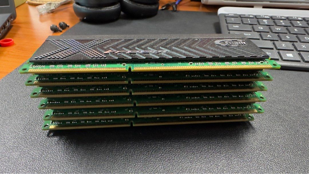 DDR3 1866 x 6 triple channels (12GB), Computers & Tech, Parts ...
