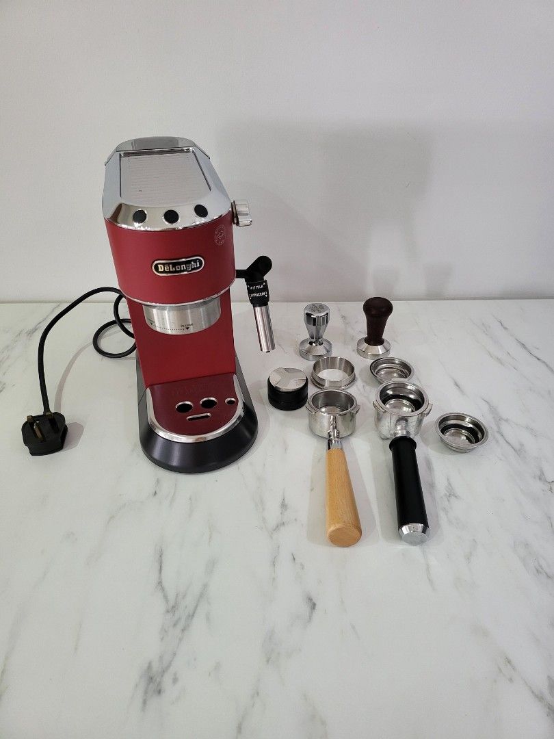 DeLonghi EC685 Coffee Machine (Red), TV & Home Appliances, Kitchen ...