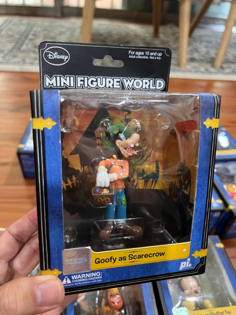 Disney Mini Figure World, Hobbies & Toys, Toys & Games on Carousell