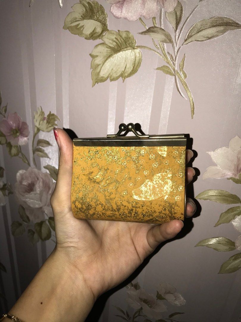 Dompet jadul, Barang Mewah, Tas & Dompet di Carousell