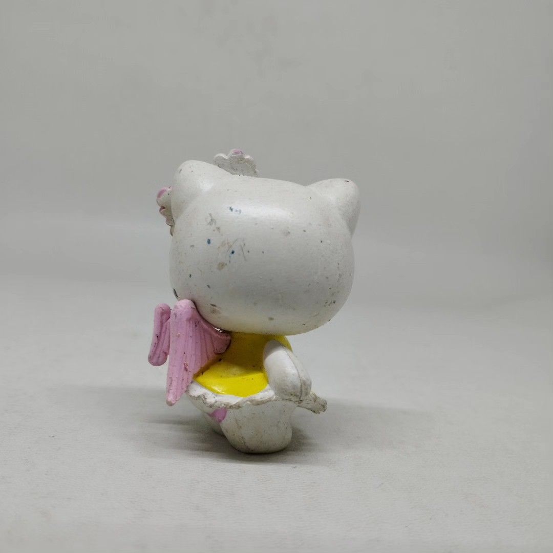 Figure Hello Kitty Kuning Minus, Toys & Collectibles, Mainan di Carousell