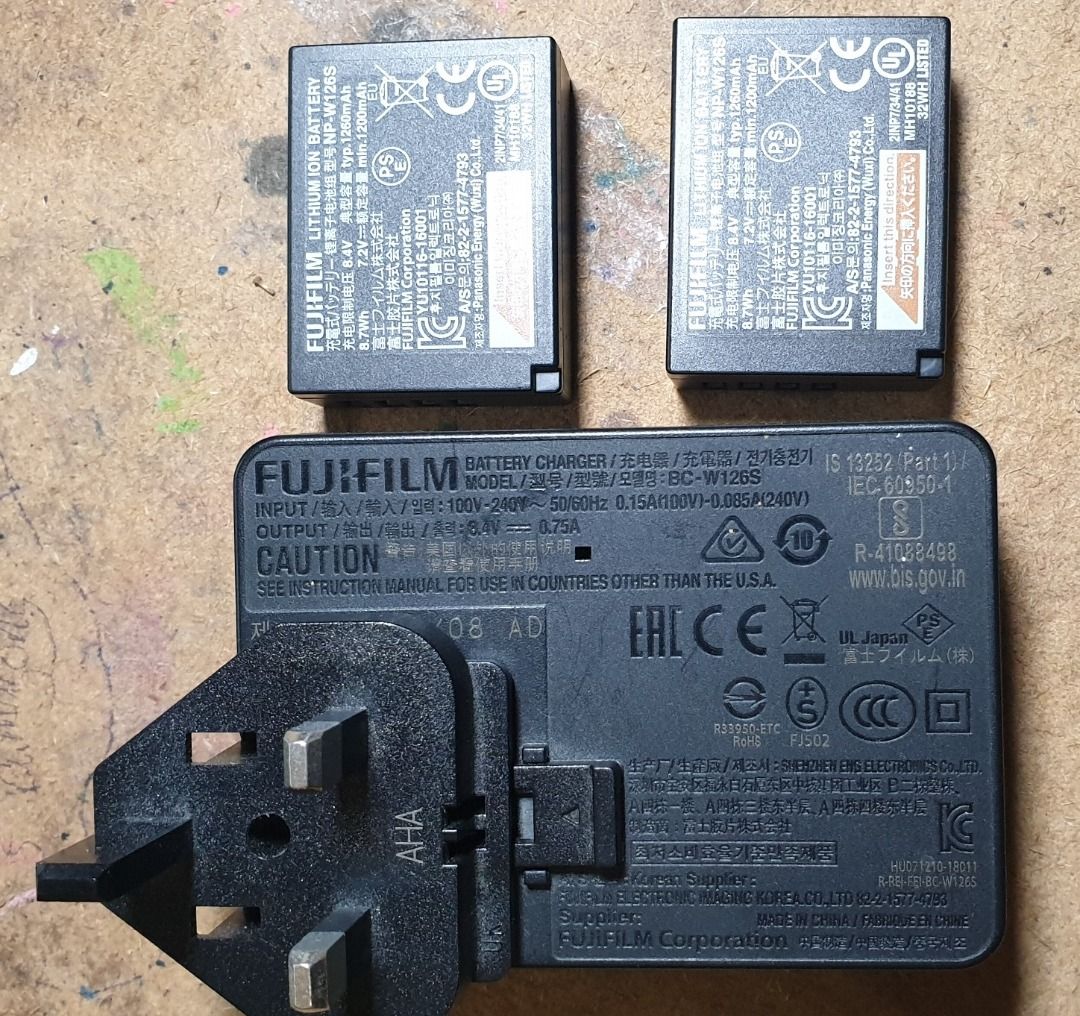 Fujifilm XT-3 (Low Shutter Count), Photography, Cameras on Carousell