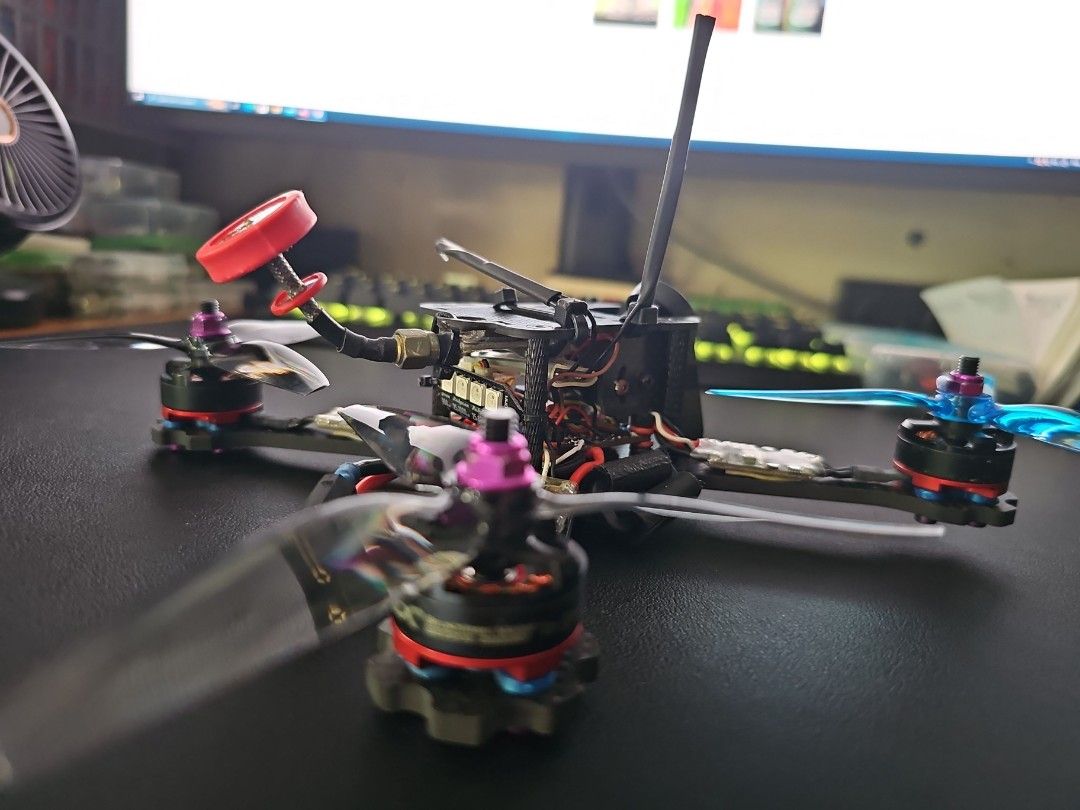 FURIBEE Fuuton 200mm Fpv Racing Quad BNF Frsky including one 4S battery ...