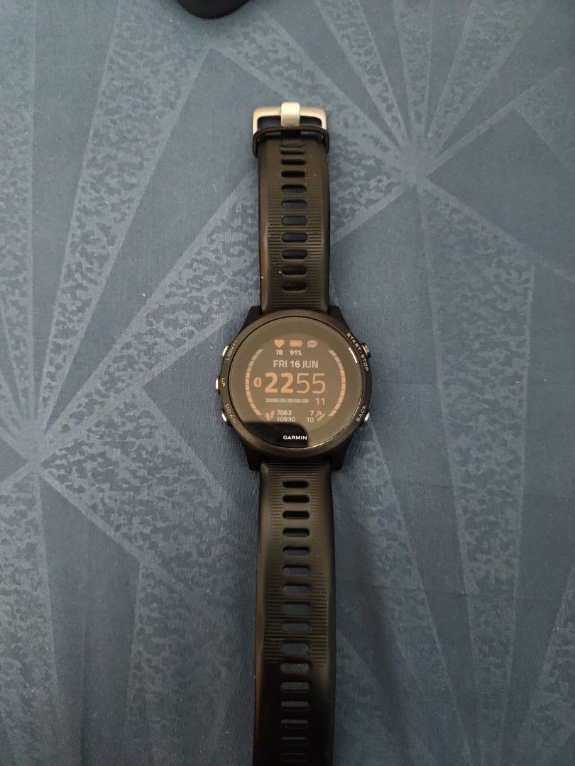 Garmin forerunner 935, Mobile Phones & Gadgets, Wearables & Smart ...