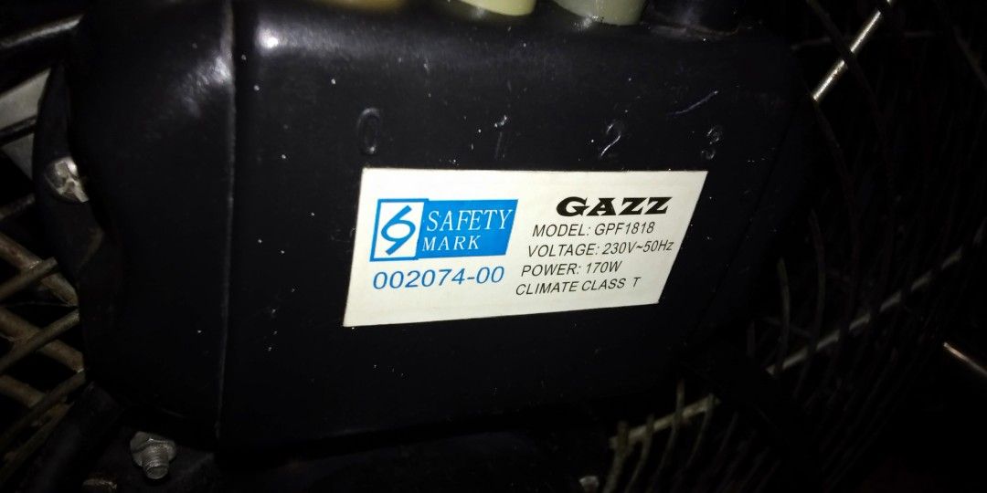 GAZZ 18 " metal fan blade power fan, powerful wind, Furniture & Home ...