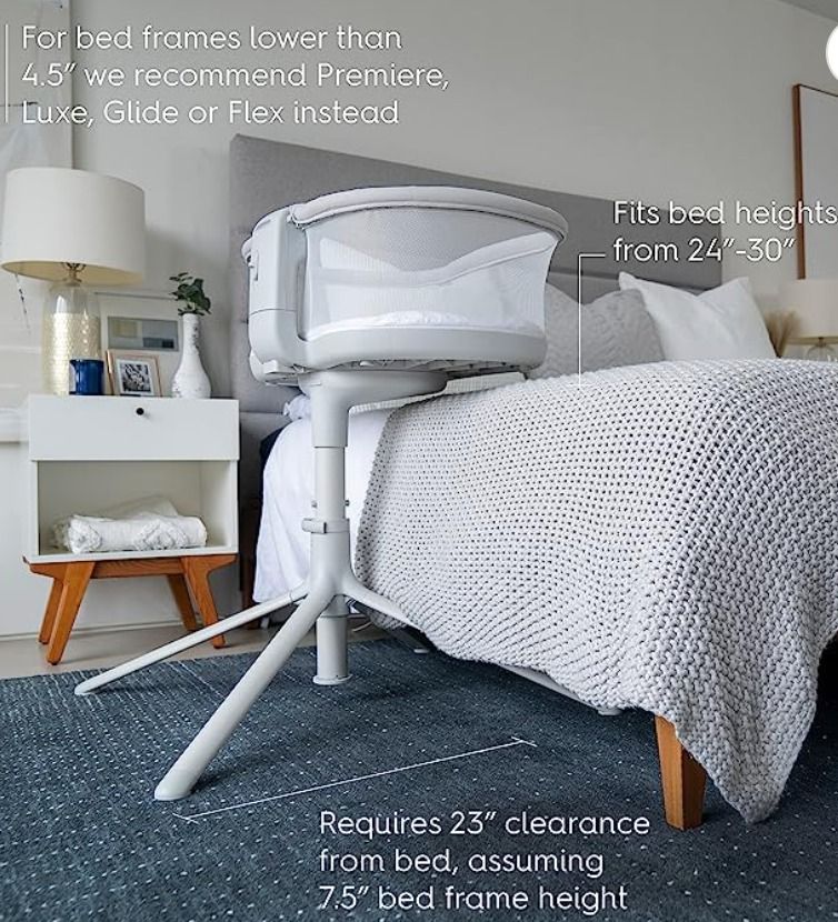 Halo BassiNest Swivel Sleeper 3.0, Babies & Kids, Baby Nursery & Kids ...