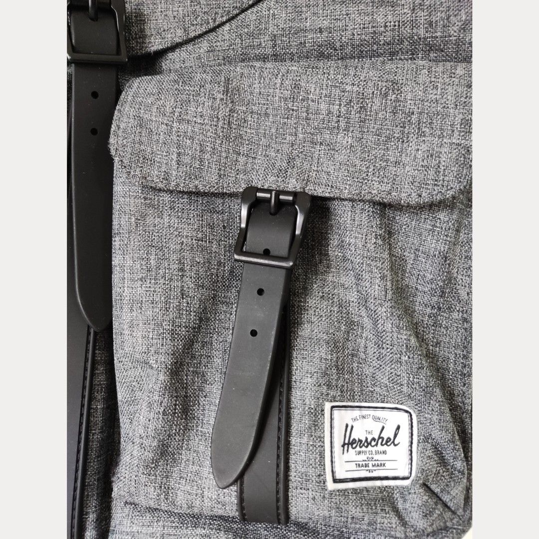HERSCHEL Grey Backpack Large, Men's Fashion, Bags, Backpacks on Carousell