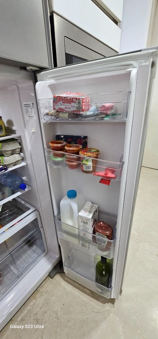 Hitachi Fridge freezer 660 lt with inbuilt water dispensor, TV & Home ...