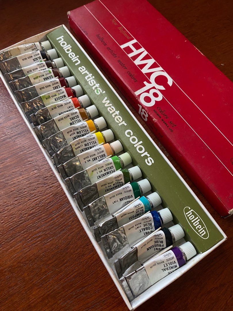 Holbein watercolor 18 color set (Half empty) on Carousell