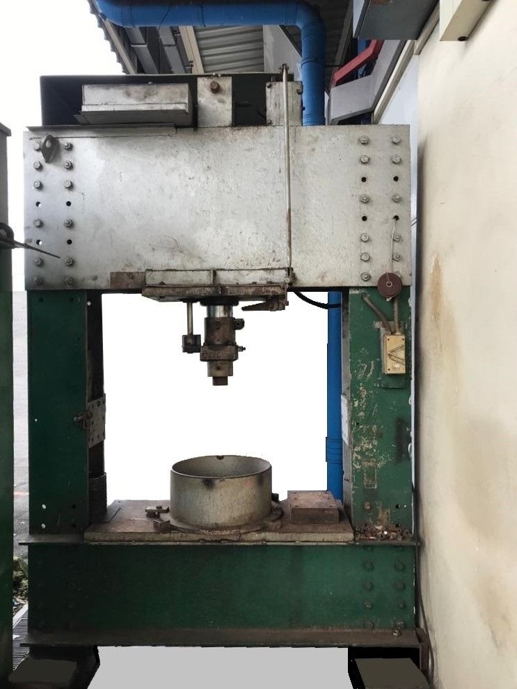 Hydraulic Jack / Press Machine, Furniture & Home Living, Home ...