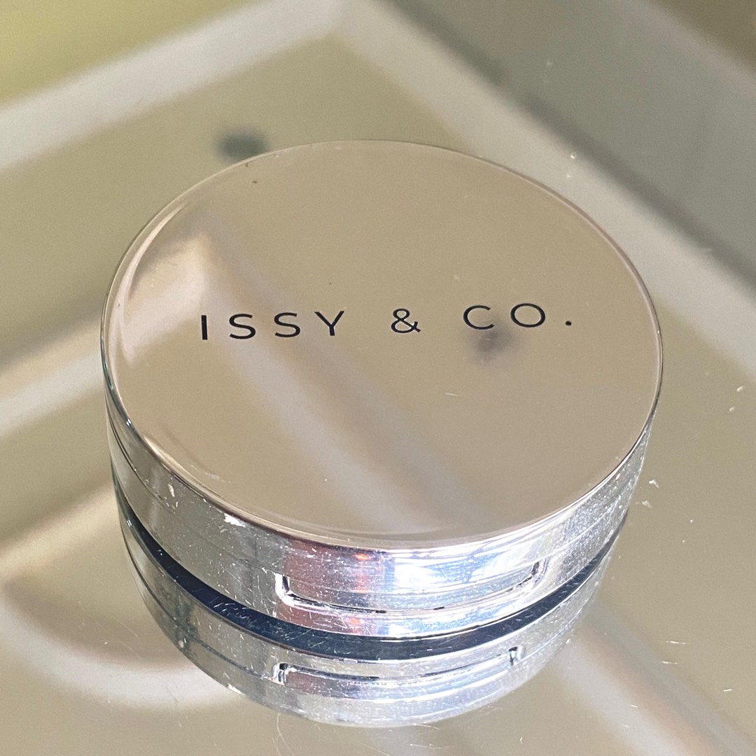 ISSY & CO BRONZER TOAST, Beauty & Personal Care, Face, Makeup on Carousell
