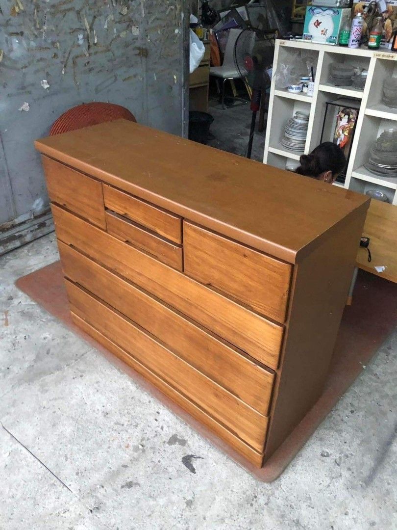 Lateral Drawer on Carousell
