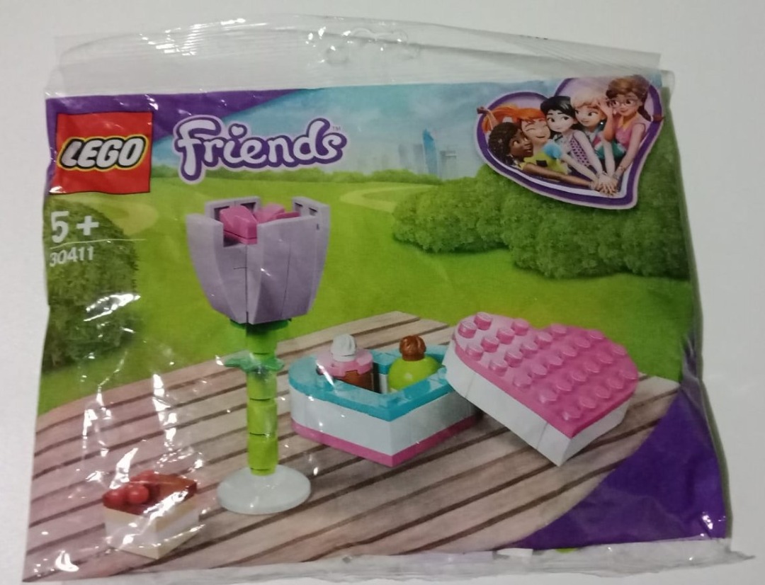 Lego Friends Polybag (30411) - Chocolate Box & Flower, Hobbies & Toys ...