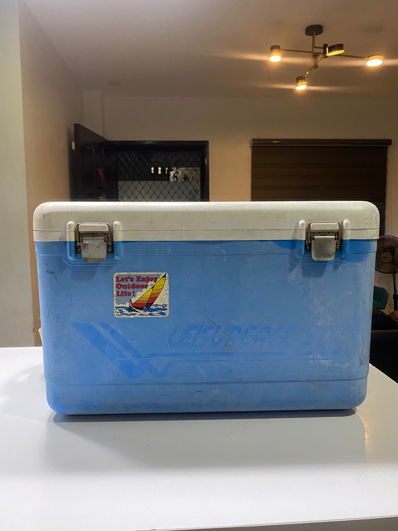 Leisure Ace Cooler 30L, Sports Equipment, Hiking & Camping on Carousell
