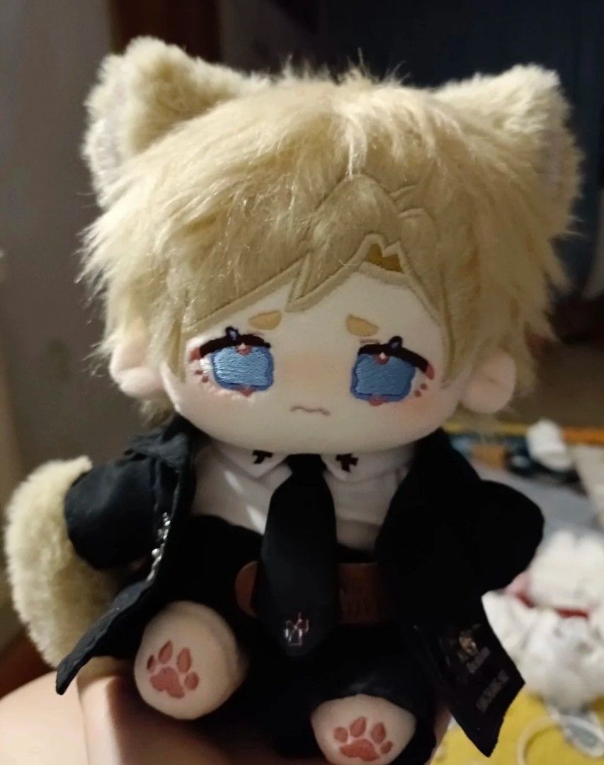 [ADDED FREE GIFT] Leon Kennedy 20cm doll, Hobbies & Toys, Memorabilia ...