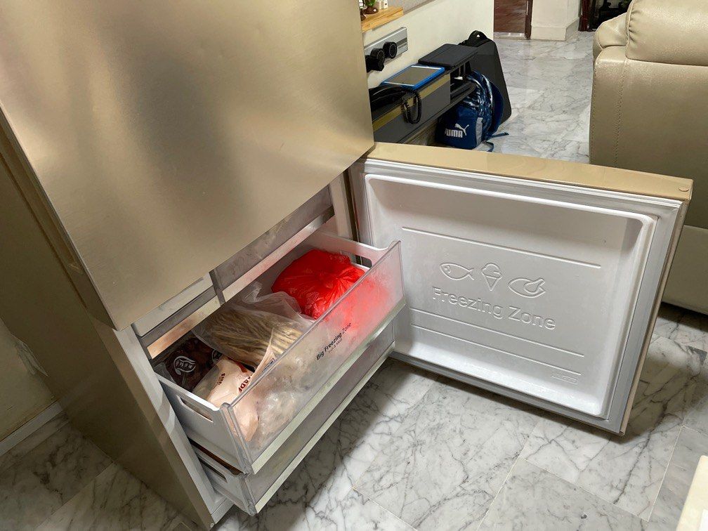 LG ThinQ inverter Linear compressor, TV & Home Appliances, Kitchen ...