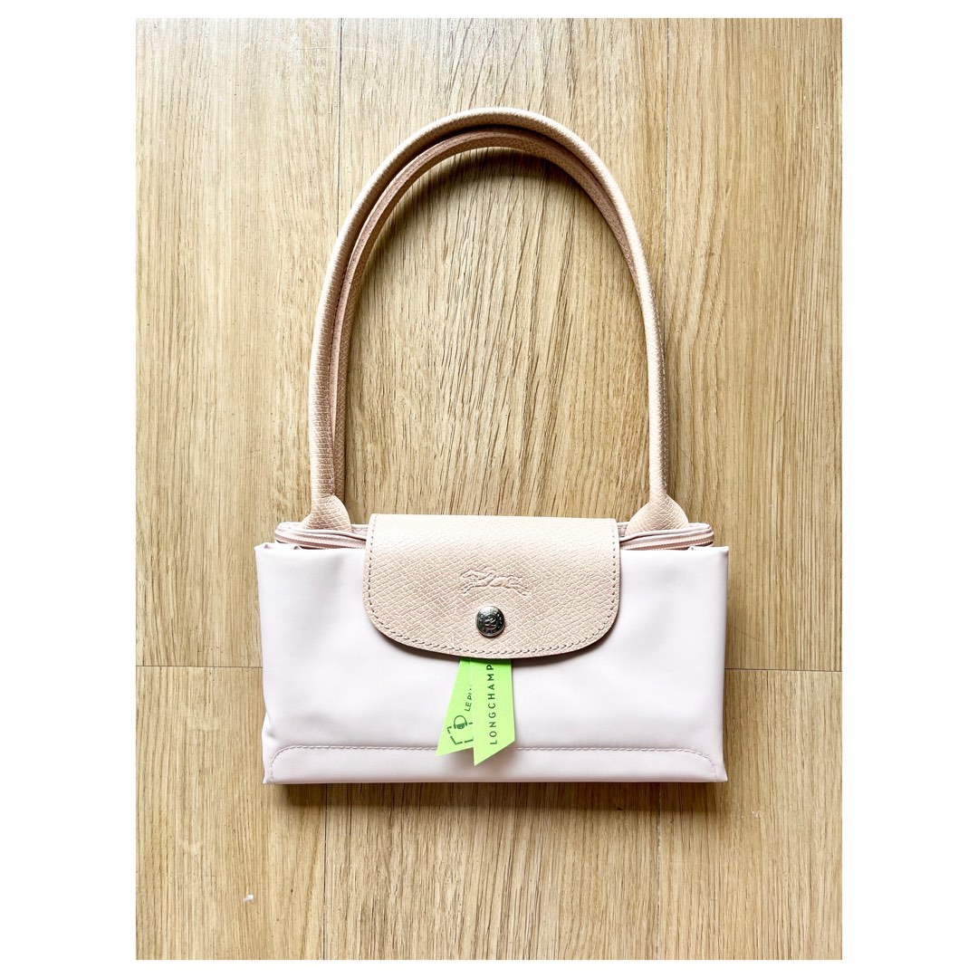 Longchamp Le Pliage (Fleurs) on Carousell