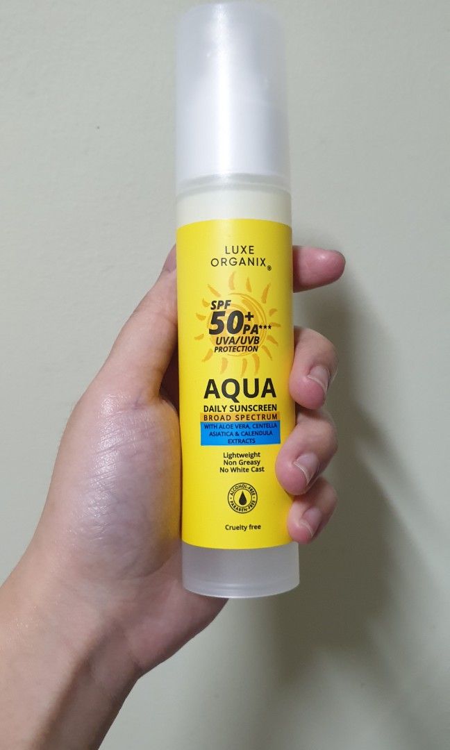 Luxe Organix Aqua Daily Sunscreen SPF50+ PA+++ UVA/UVB Protection ...