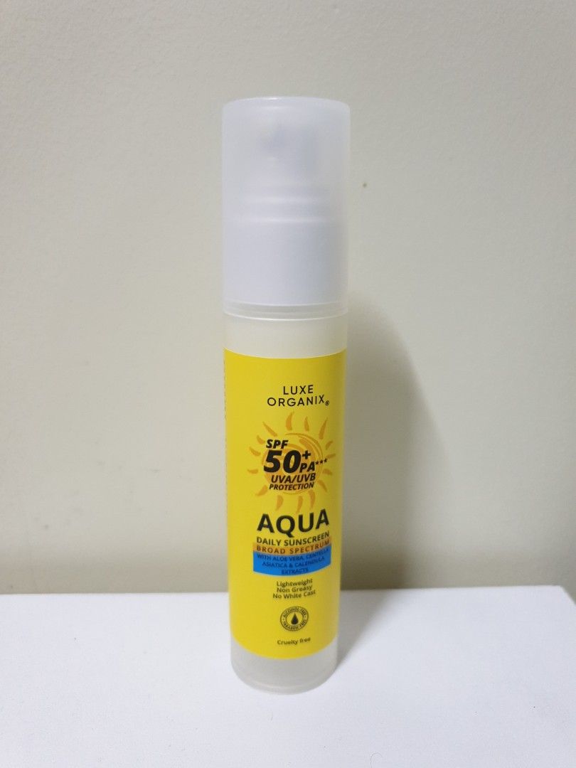 Luxe Organix Aqua Daily Sunscreen SPF50+ PA+++ UVA/UVB Protection ...