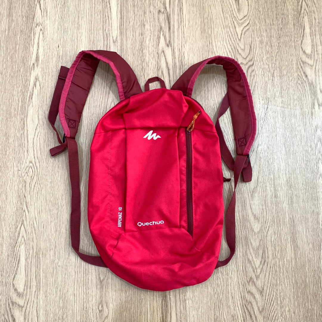 Mini Backpack Dacthlon Quechua Apprenaz 10, Fesyen Pria, Tas & Dompet ...