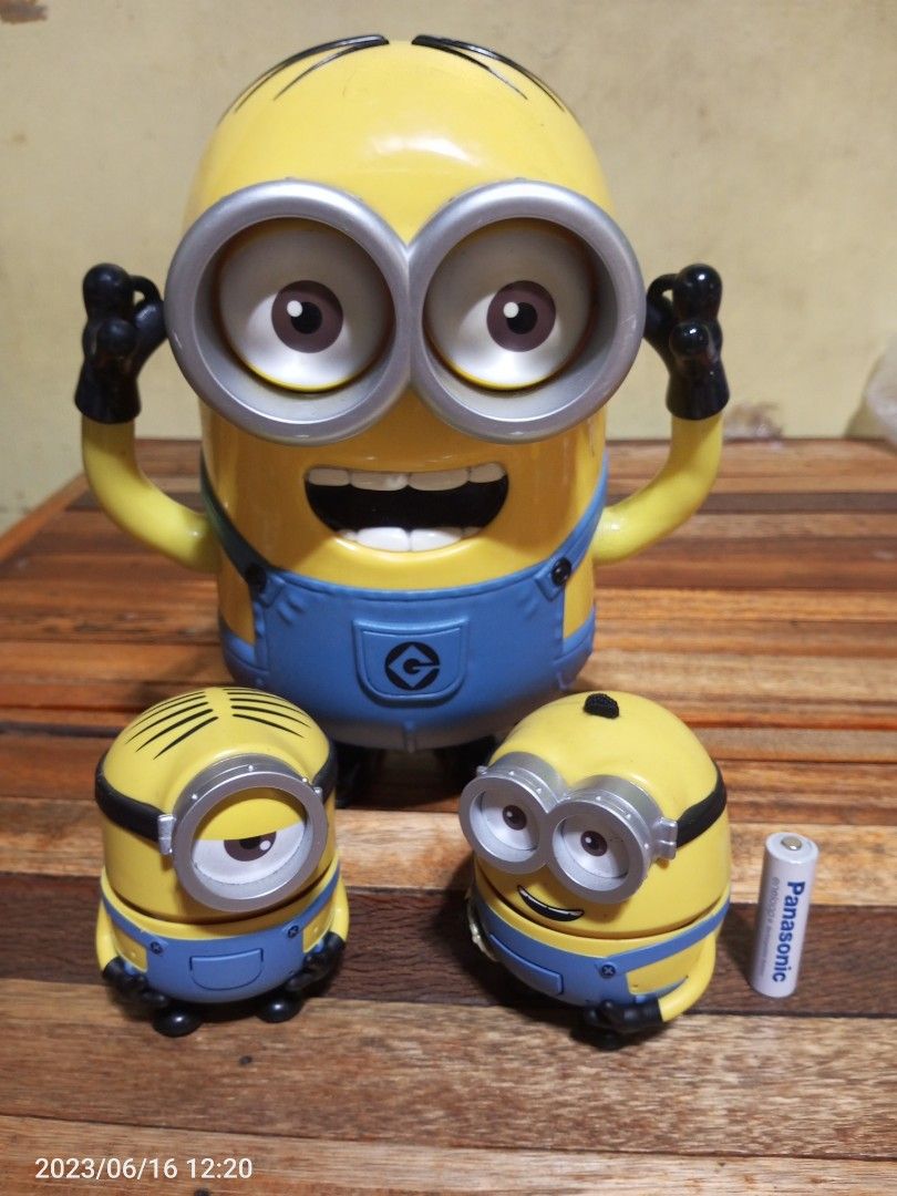 minions set on Carousell