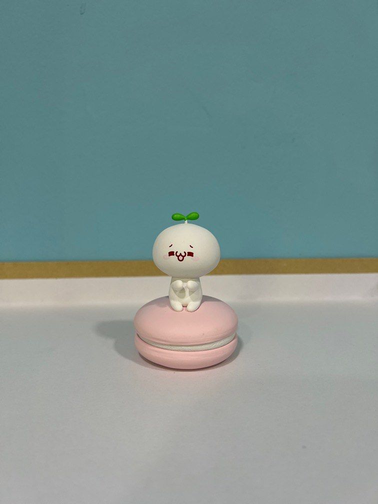 miniso budding pop macaron series- pink macaron, Hobbies & Toys, Toys ...