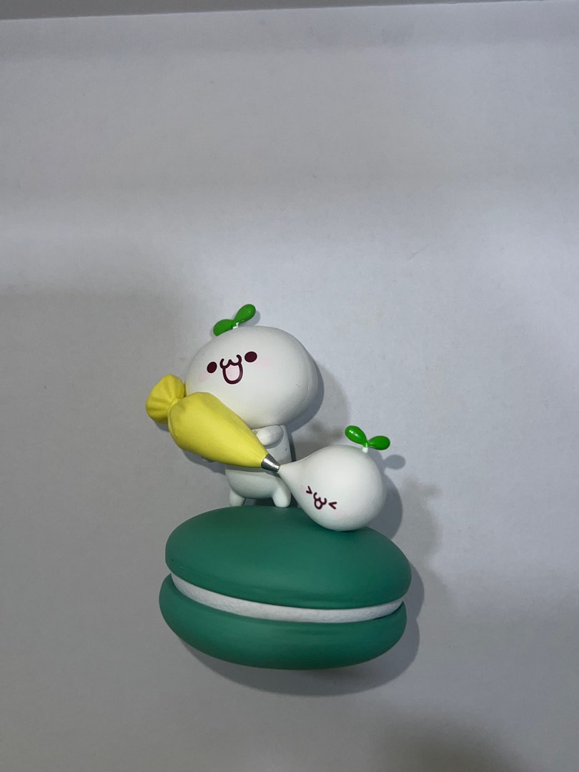 miniso budding pop macaron series- green macaron, Hobbies & Toys, Toys ...