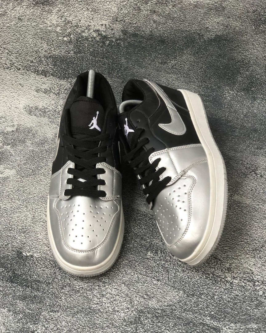 Nike Air Jordan 1 Low Silver Black Toe, Fesyen Pria, Sepatu , Sneakers ...