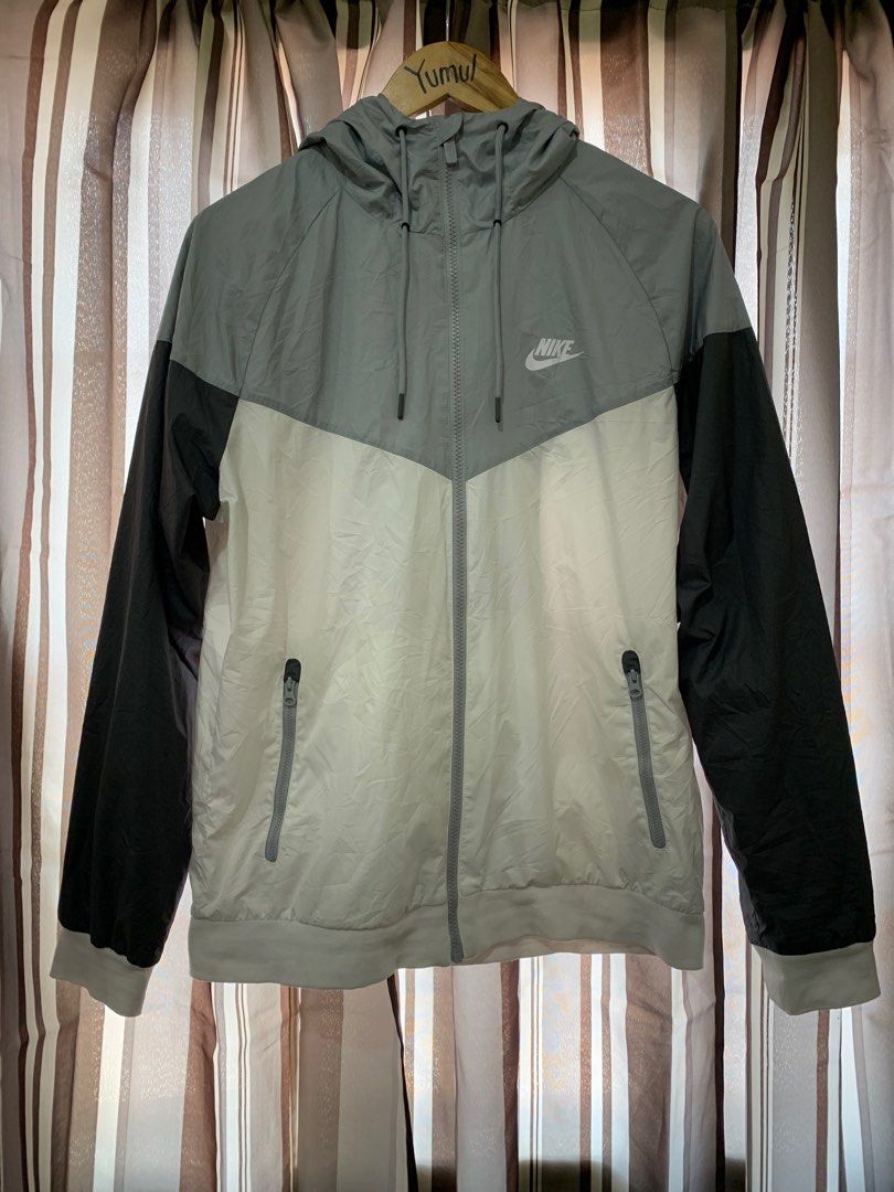 Nike Tri Tone Windbreaker Jacket Large on Carousell