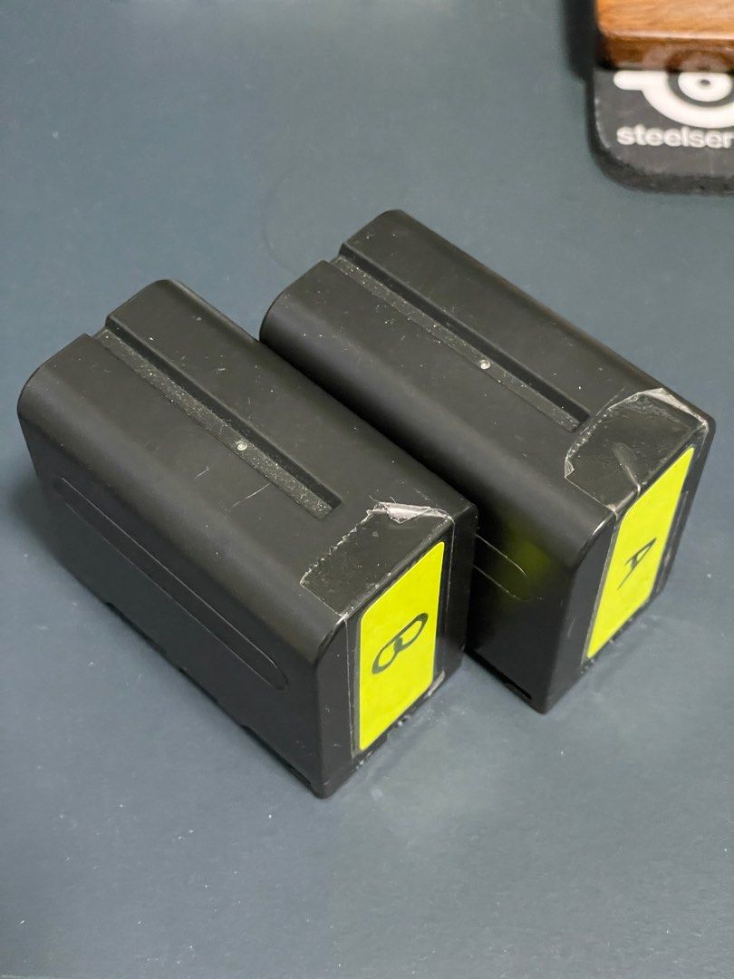 Npf 970 6600mah, Photography, Photography Accessories, Batteries & Chargers on Carousell