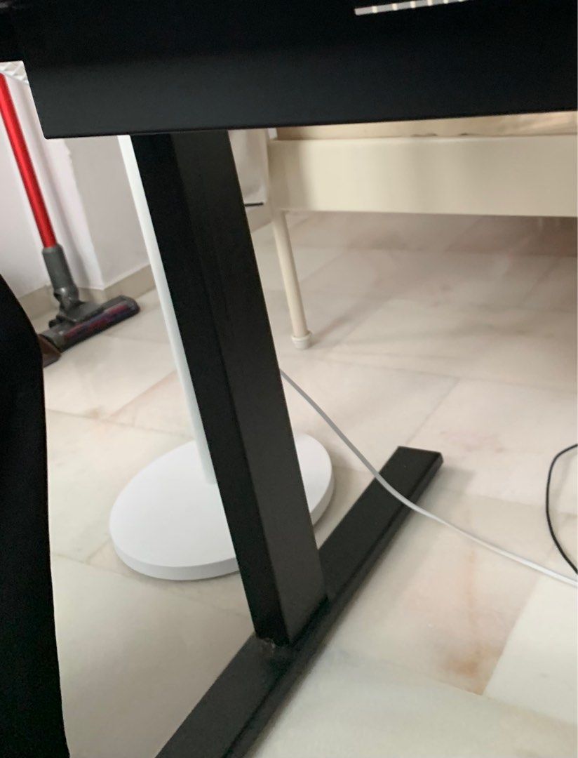 Omnidesk Kenshi Static Desk, Furniture & Home Living, Furniture, Tables ...