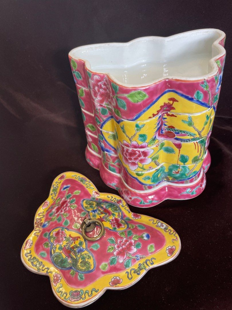 Peranakan Ceramic Tiffin (4 tiers) - Butterfly Series, Hobbies & Toys ...