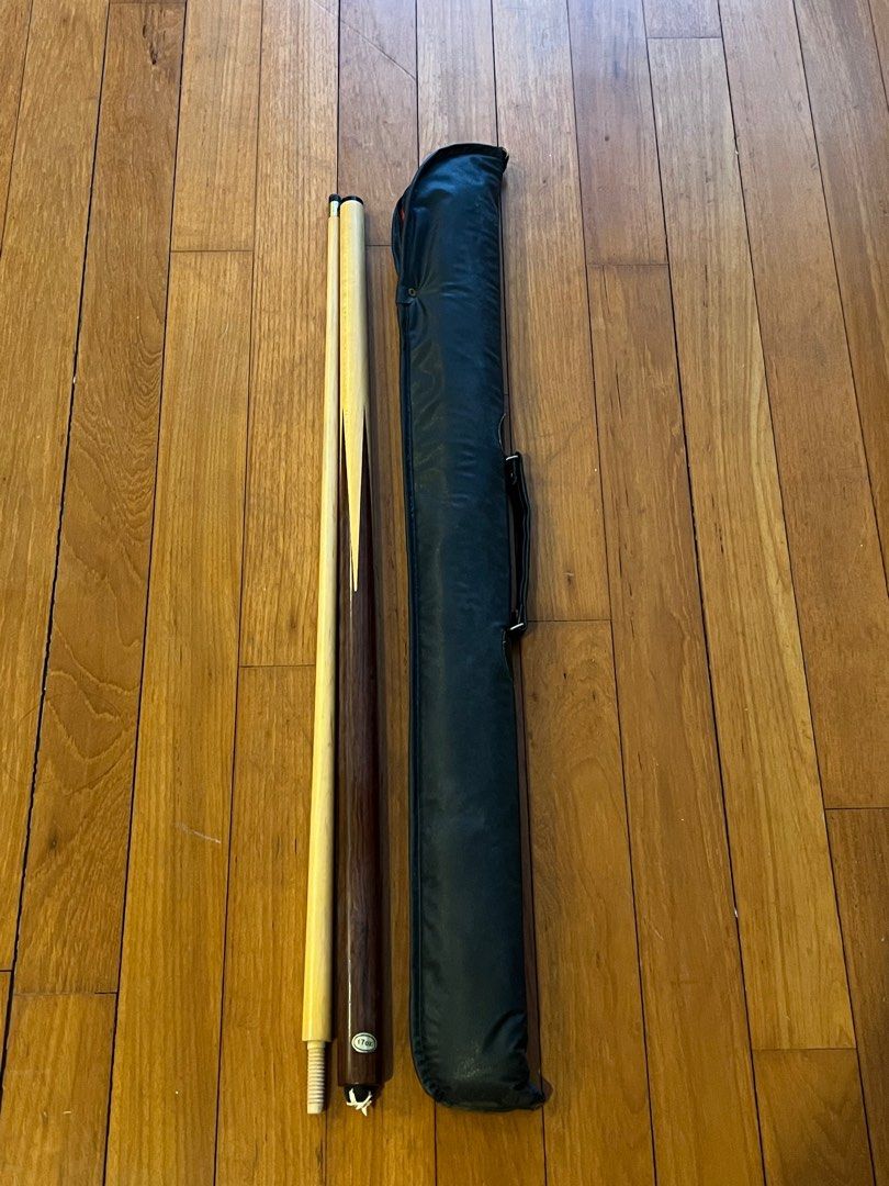 Pool cue, Sports Equipment, Sports & Games, Racket & Ball Sports on ...
