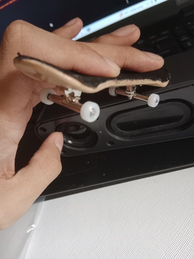 34MM Professional fingerboard Bamboo Deck with bearings, Hobbies & Toys ...