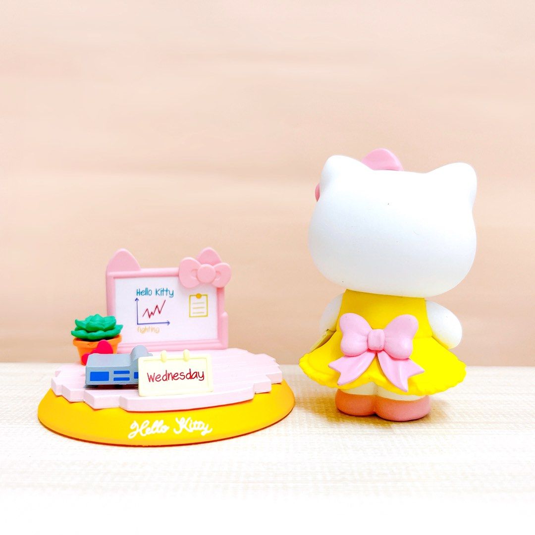 Sanrio Hello Kitty Lovely Week Series Blind Box Figurine - Wednesday ...