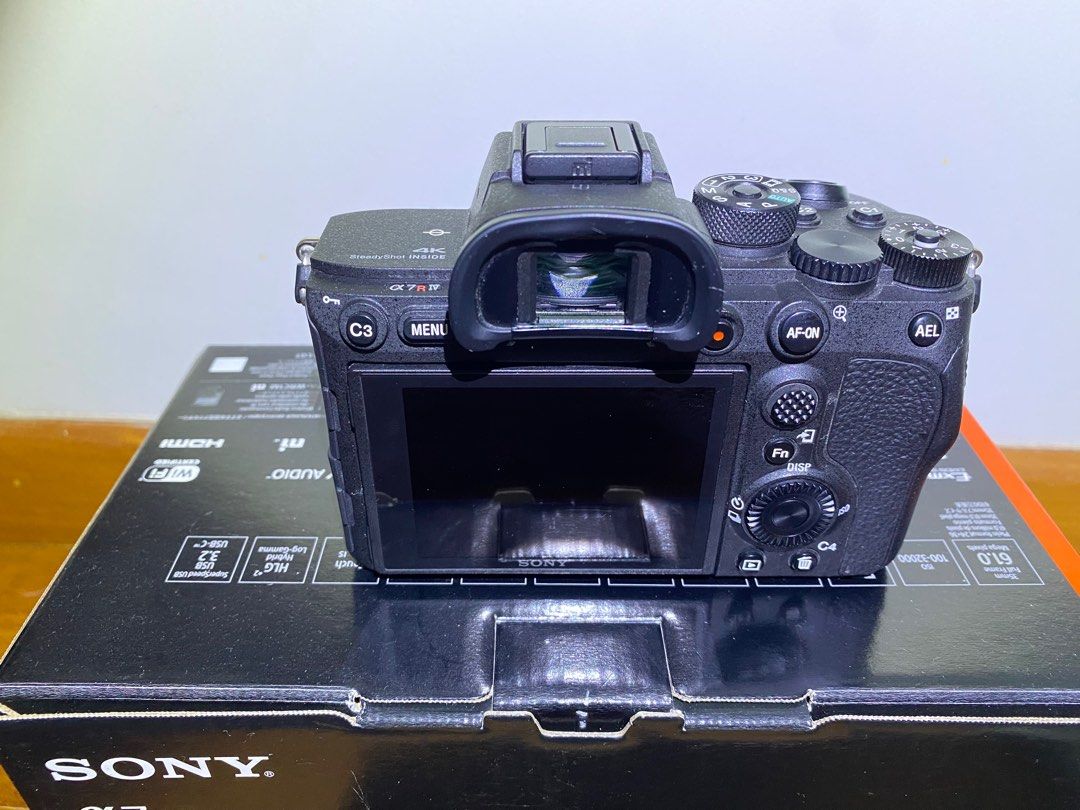 Selling excellent condition Sony A7R4, Photography, Cameras on Carousell